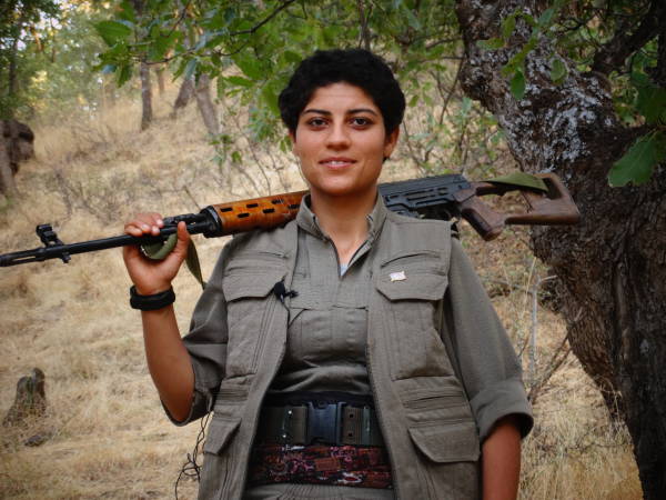 ANF | Bêrîtan: Eine Internationalistin in den Bergen Ostkurdistans