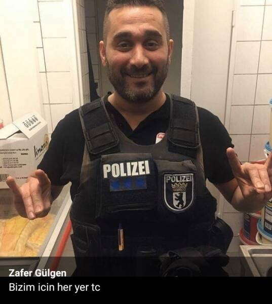 ANF | Alman polis üniformalı Türk faşistler