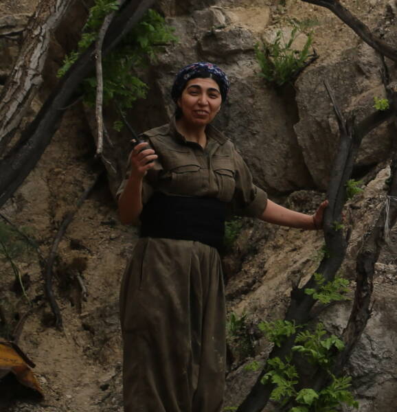 ANF | HPG: Aryena Welat, Canfeda Sîpan und Pale Kobanê an Zap-Front ...