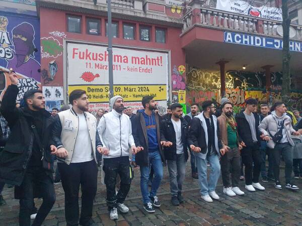 ANF | Avrupa Newroz’unda direniş mesajları ve coşku