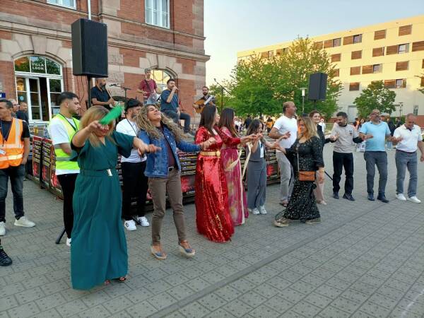 ANF | Kurdische Kulturtage in Nürnberg: Die eigene Identität sichtbar ...