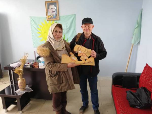 ANF | Robert Krieg: Mit den Menschen in Rojava im Gespräch